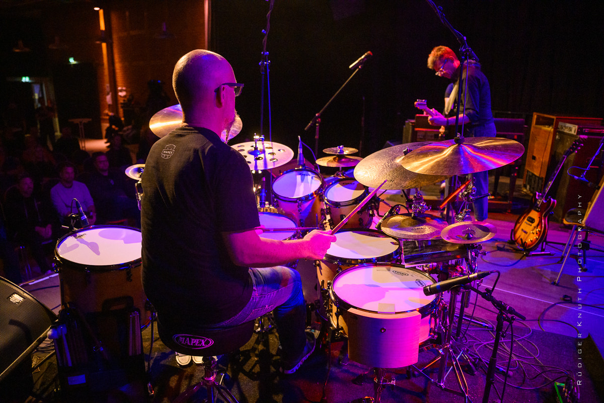 Bands - Claus Hessler